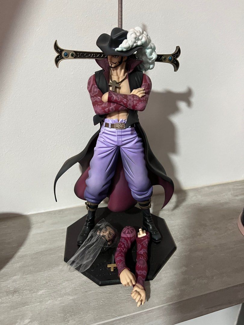 Megahouse POP mihawk V2, Hobbies & Toys, Toys & Games on Carousell