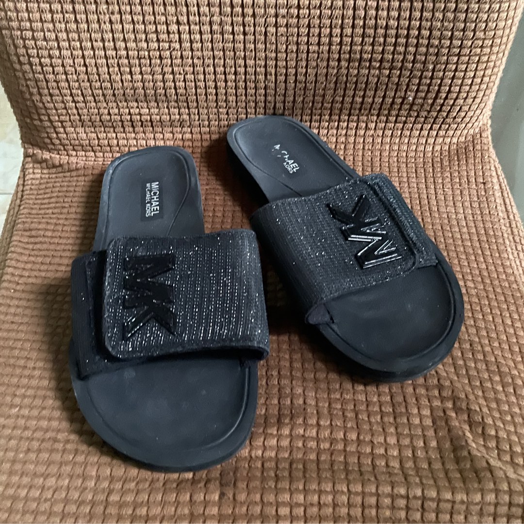 MK authentic slides Black on Carousell