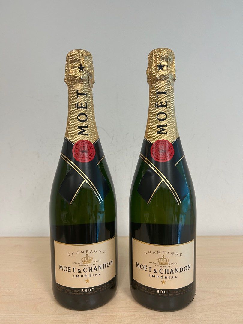 Moet & Chandon Imperial Champagne Fonde En 1743, Food & Drinks, Beverages on Carousell