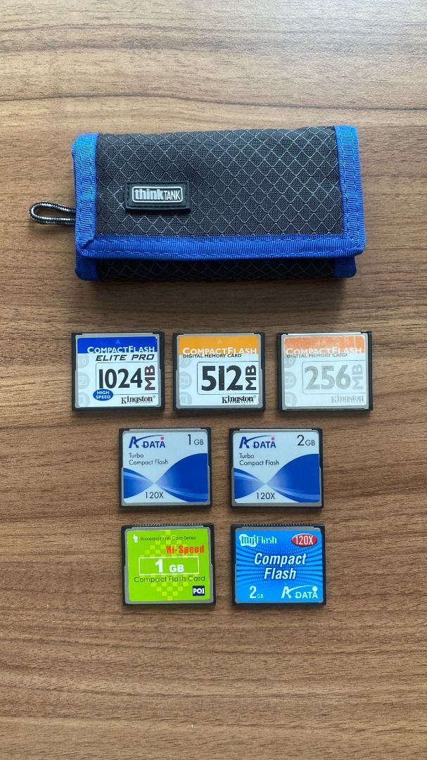 Nikon D700 with battery grip, Photography, Cameras on Carousell