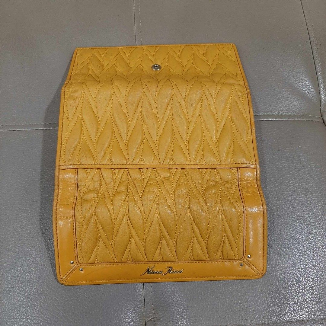Nina Ricci Long Tri Fold Wallet, Luxury, Bags & Wallets on Carousell