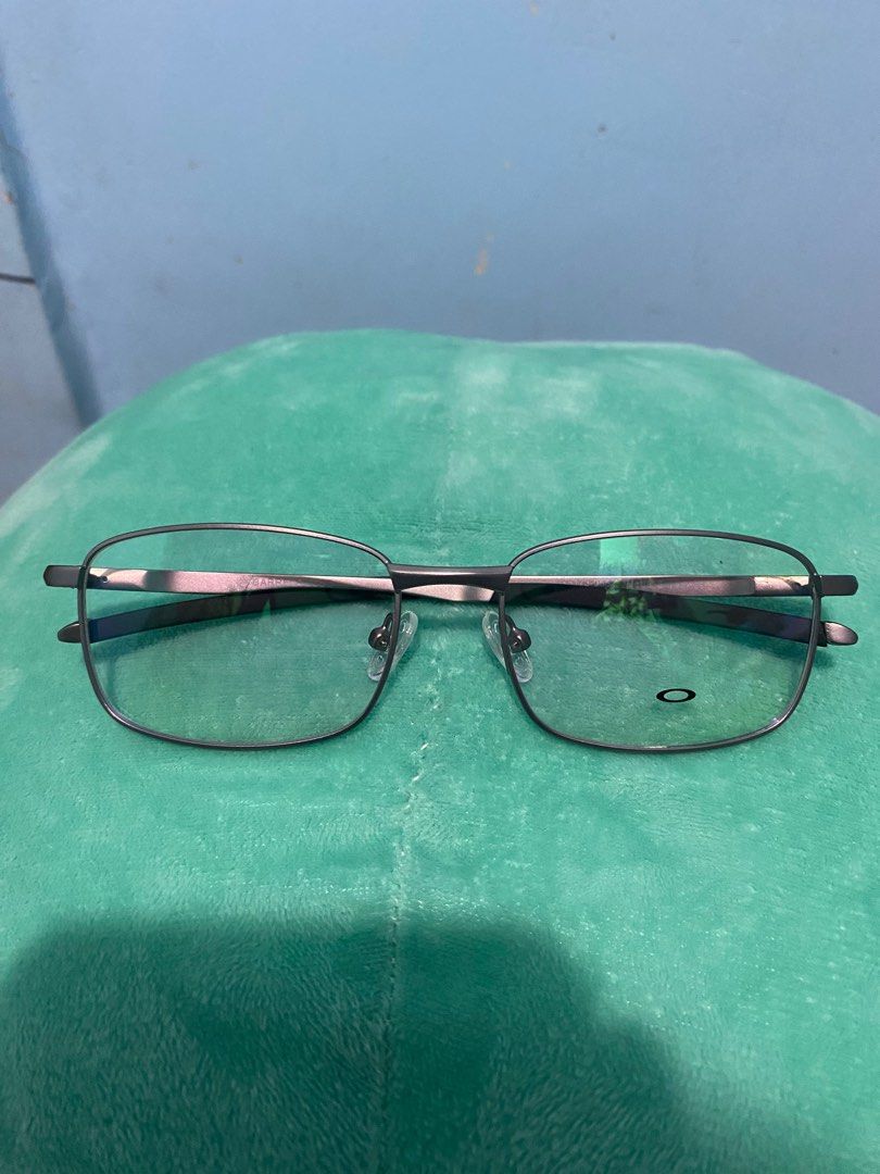 Oakley frame, Women's Fashion, Watches & Accessories, Sunglasses ...