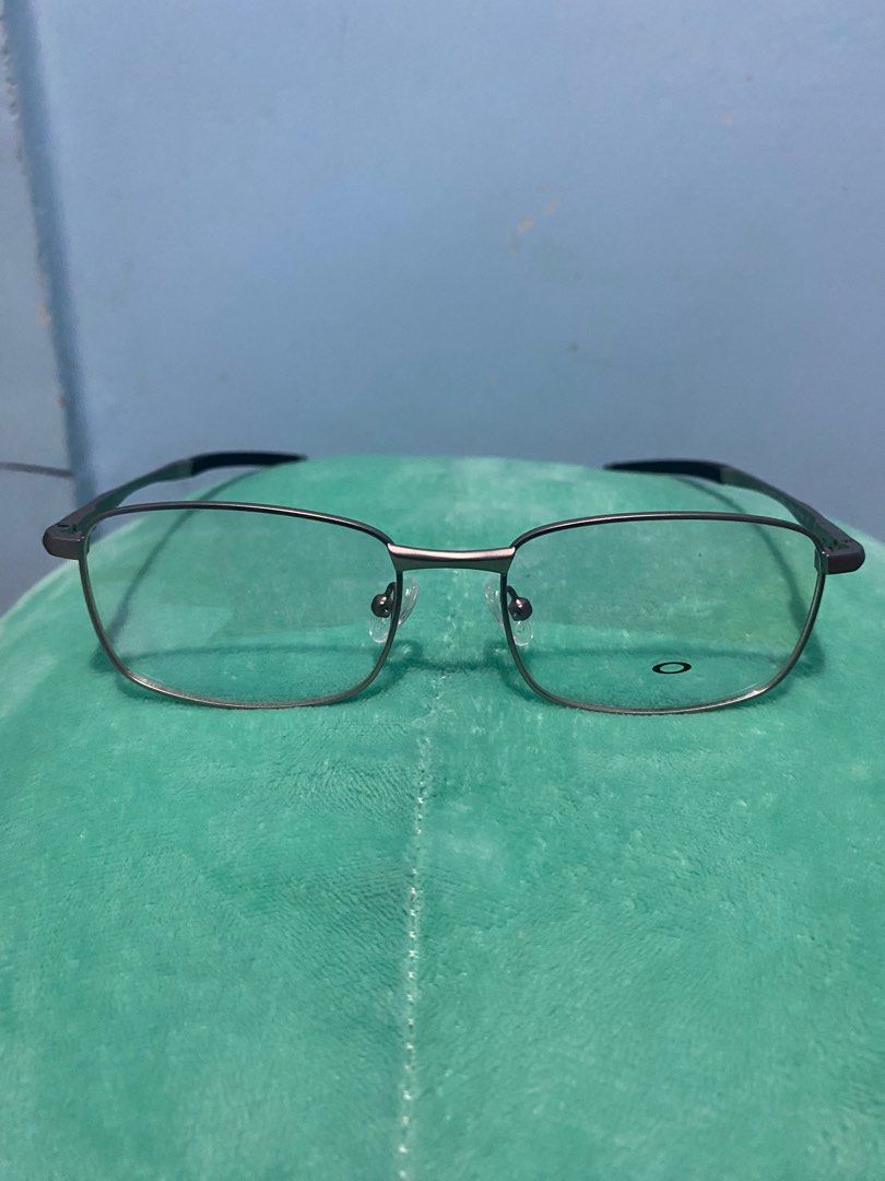 Oakley frame, Women's Fashion, Watches & Accessories, Sunglasses ...