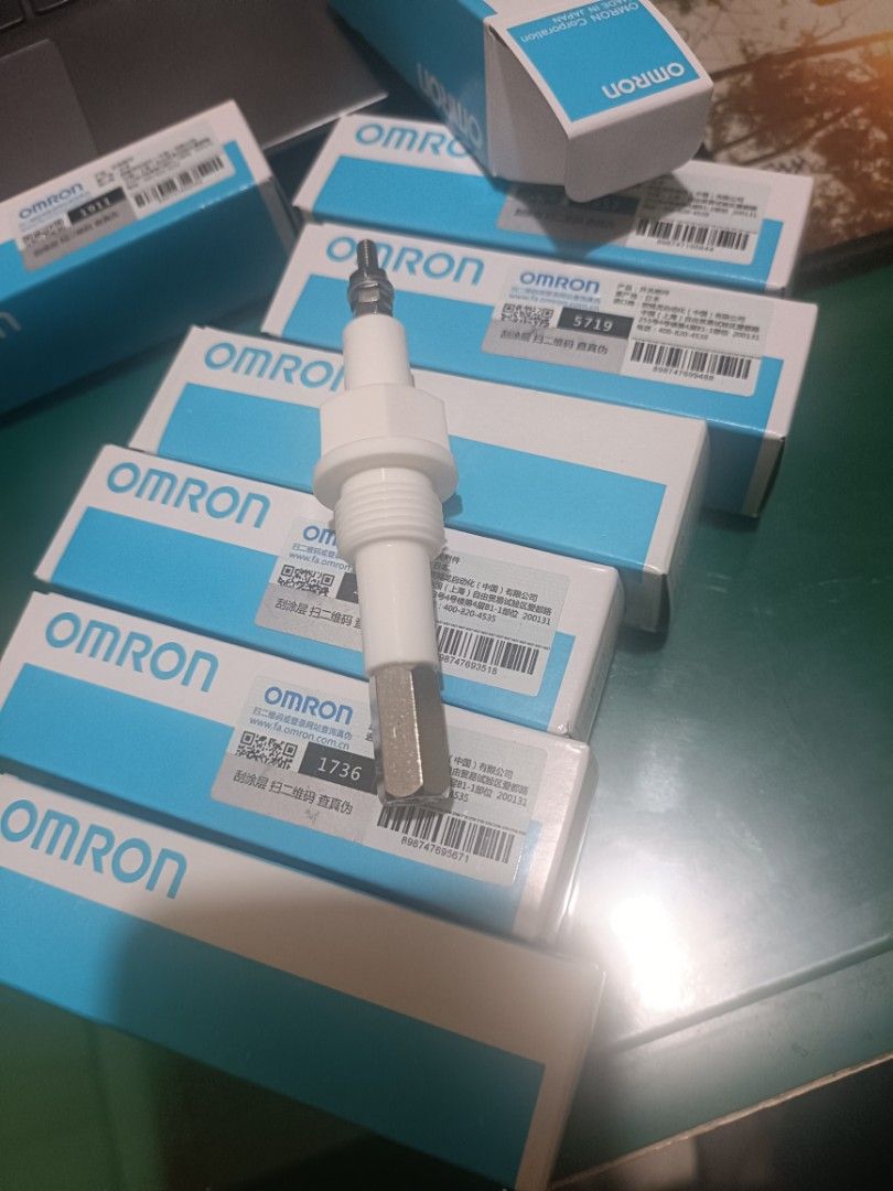 Omron electrode Holder BS-1T SUS316, Computers & Tech, Parts ...