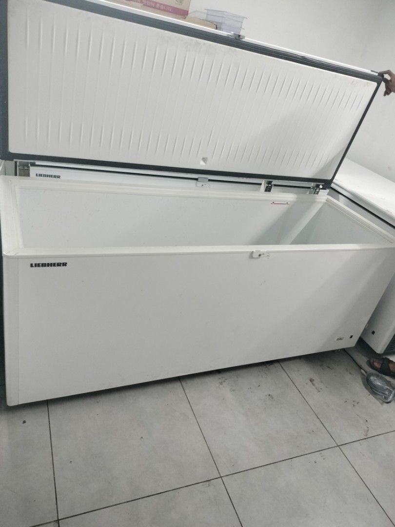 One door extra large size freezer, TV & Home Appliances, Kitchen ...