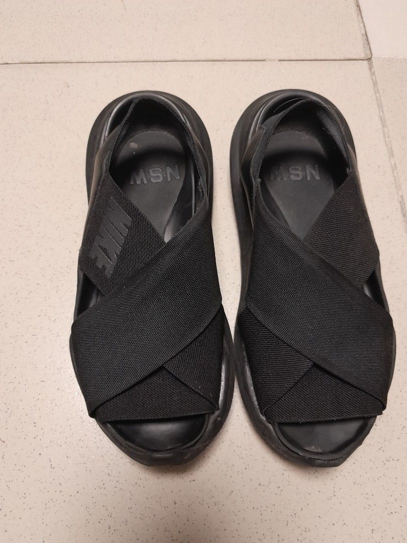 Original Nike Slides, Women's Fashion, Footwear, Sandals on Carousell