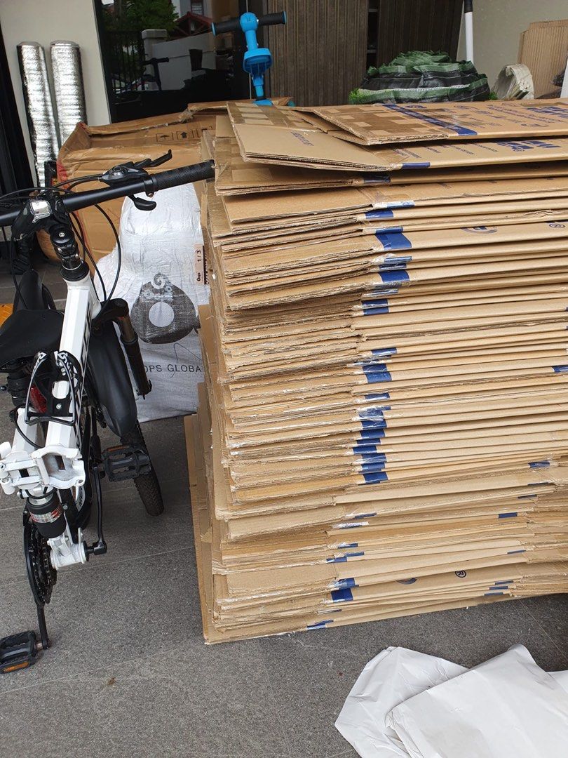 Packing cardboard boxes - double walled, Furniture & Home Living, Home ...