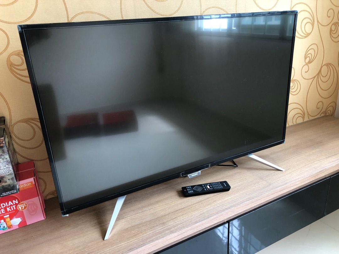 Philips 32 Inch TV, TV & Home Appliances, TV & Entertainment, TV on ...