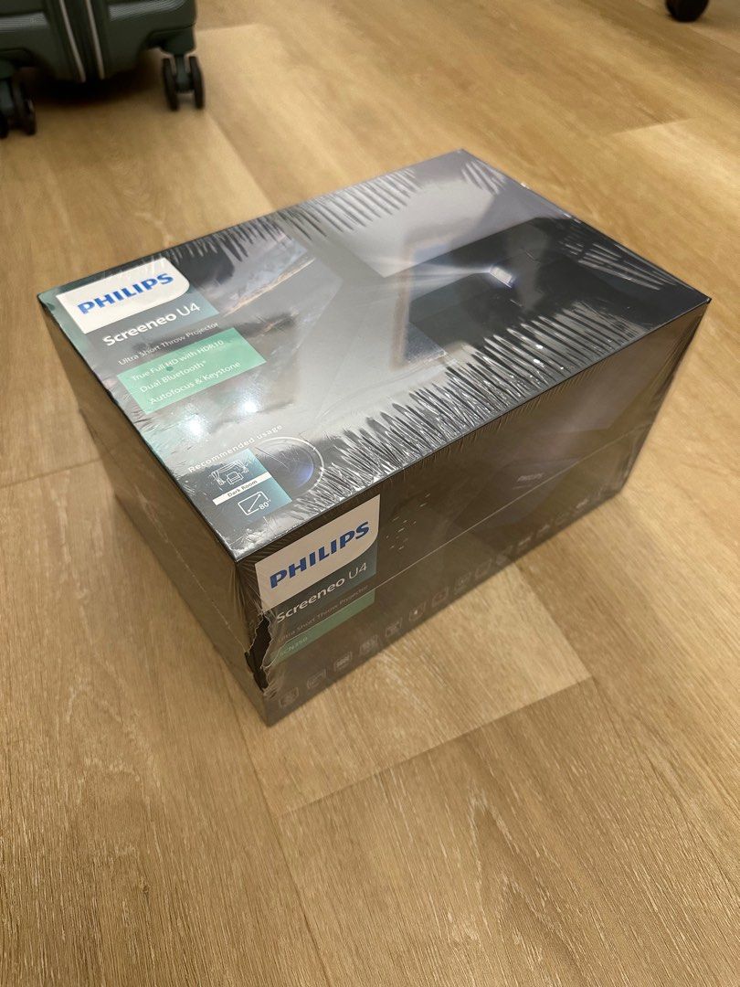 Philips screeneo U4 UST projector, TV & Home Appliances, TV ...