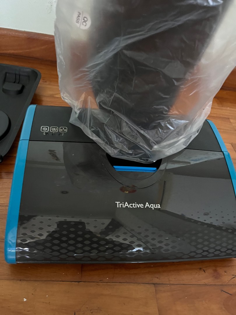 Philips Triactive Aqua wet vacuum cleaner /mop vacuum dry at one go, TV ...