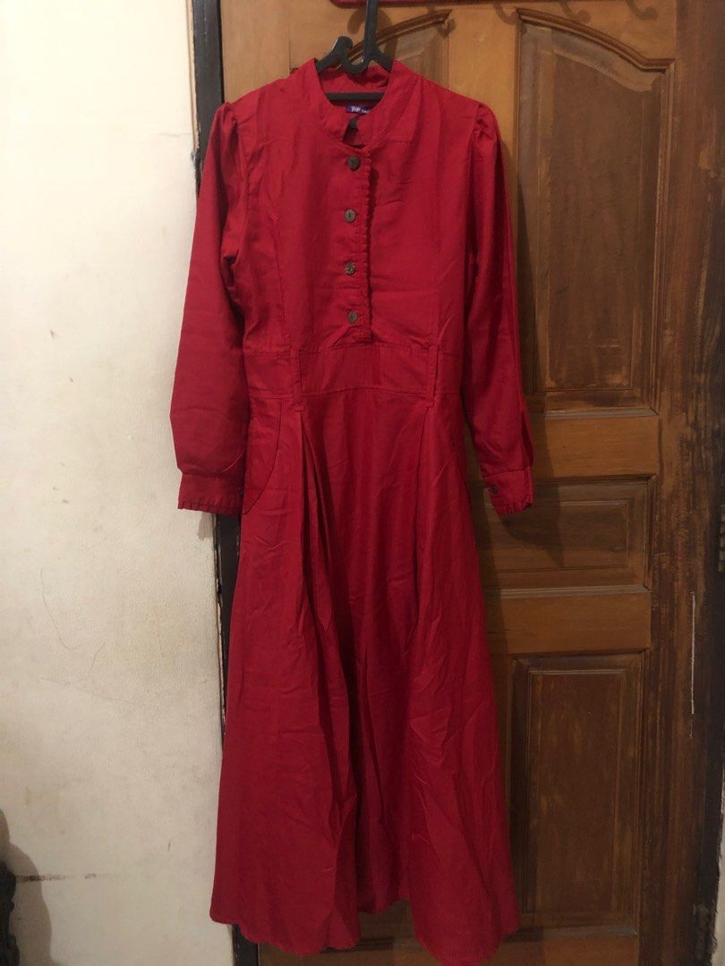 Preloved Dress warna merah kancing depan sampai dada, ada aksen pita on ...