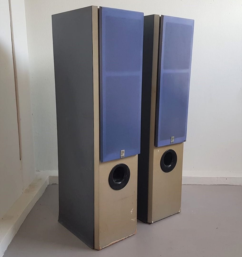 Professional Planet Audio Speaker System, 300 Watts Each, Earth Model ...