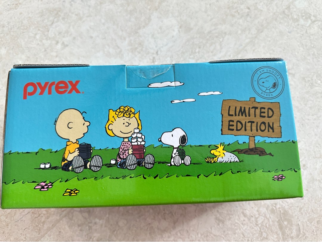 Pyrex Peanuts Mug set (2pcs), Furniture & Home Living, Kitchenware ...