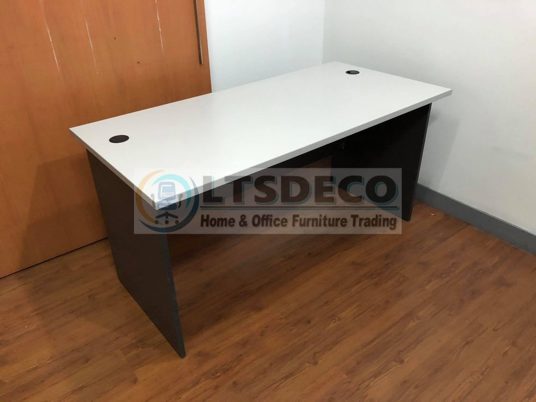 READY MADE OFFICE TABLE OFFICE PARTITION on Carousell