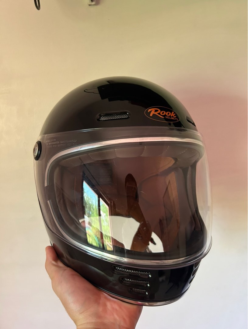 Rook Helmet Glossy Black, Motorbikes, Motorbike Parts & Accessories ...
