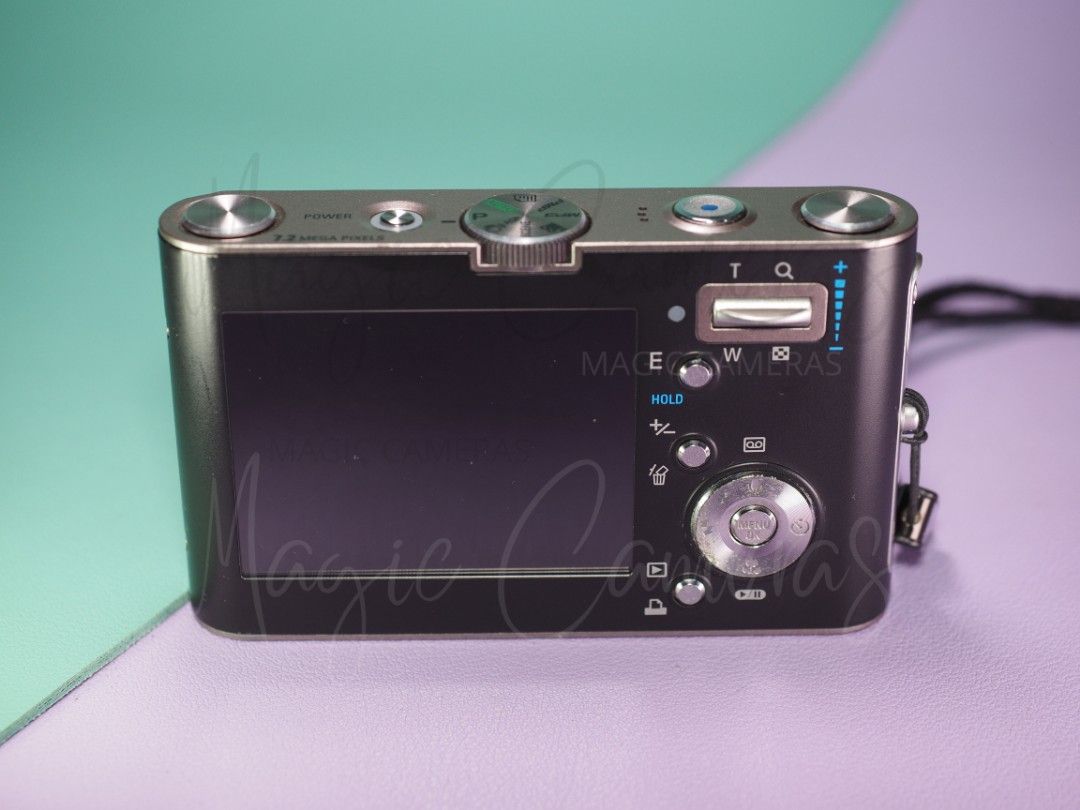 Samsung NV3 | 7.2 Megapixels Digital Camera | MINT Condition on Carousell