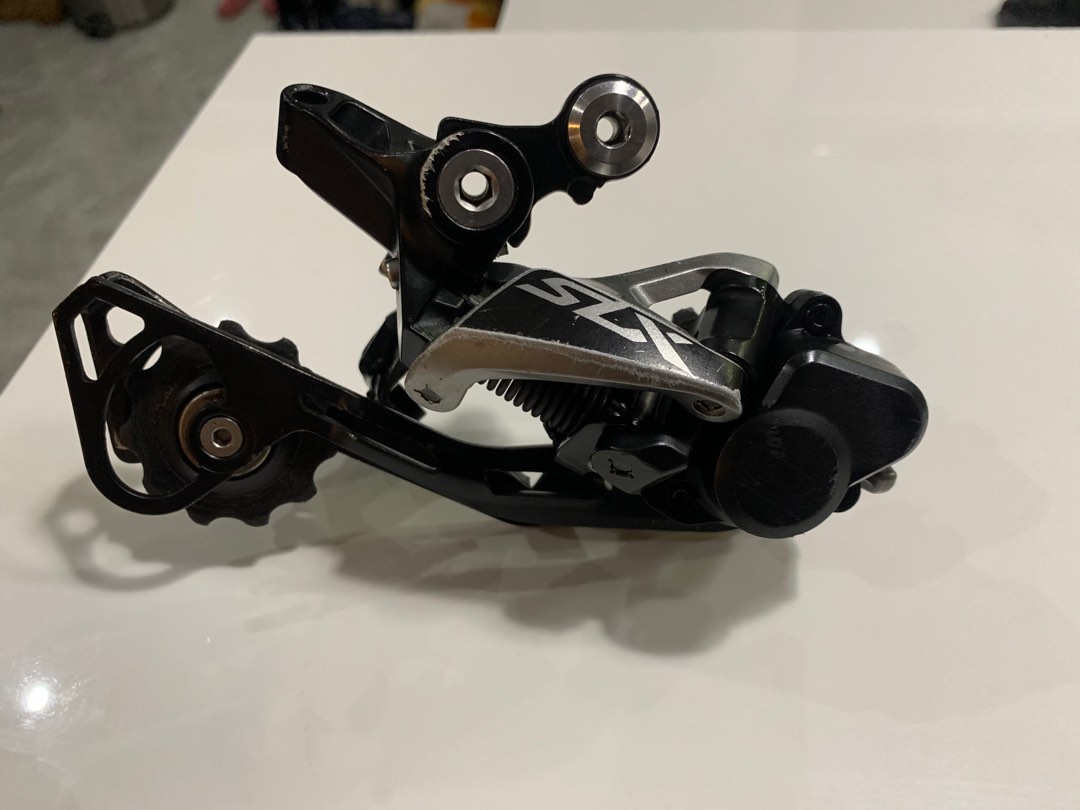 SLX RD 11 speed M7000 rear derailleur on Carousell