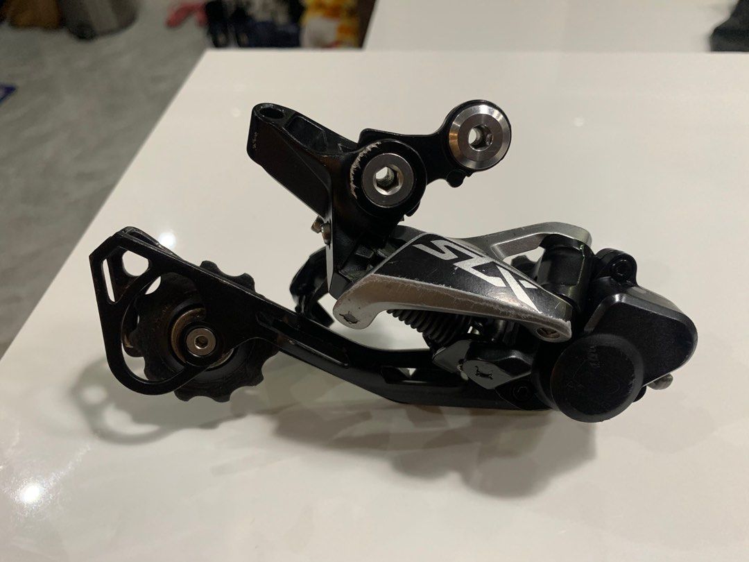 SLX RD 11 speed M7000 rear derailleur on Carousell