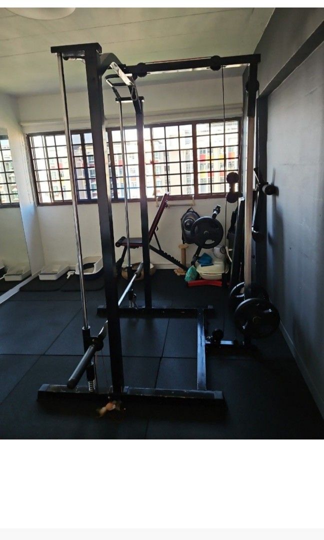 Smith Machine plus Lat pulldown, and row, Sports Equipment, Exercise ...