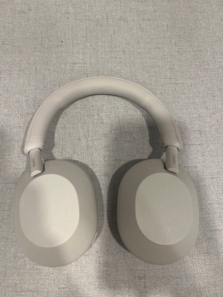 sony xm5, Audio, Headphones & Headsets on Carousell