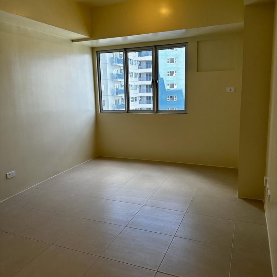 Studio Unit at 22 SQM in Avida Sola w/ 1 Parking Inclusive in Vertis ...