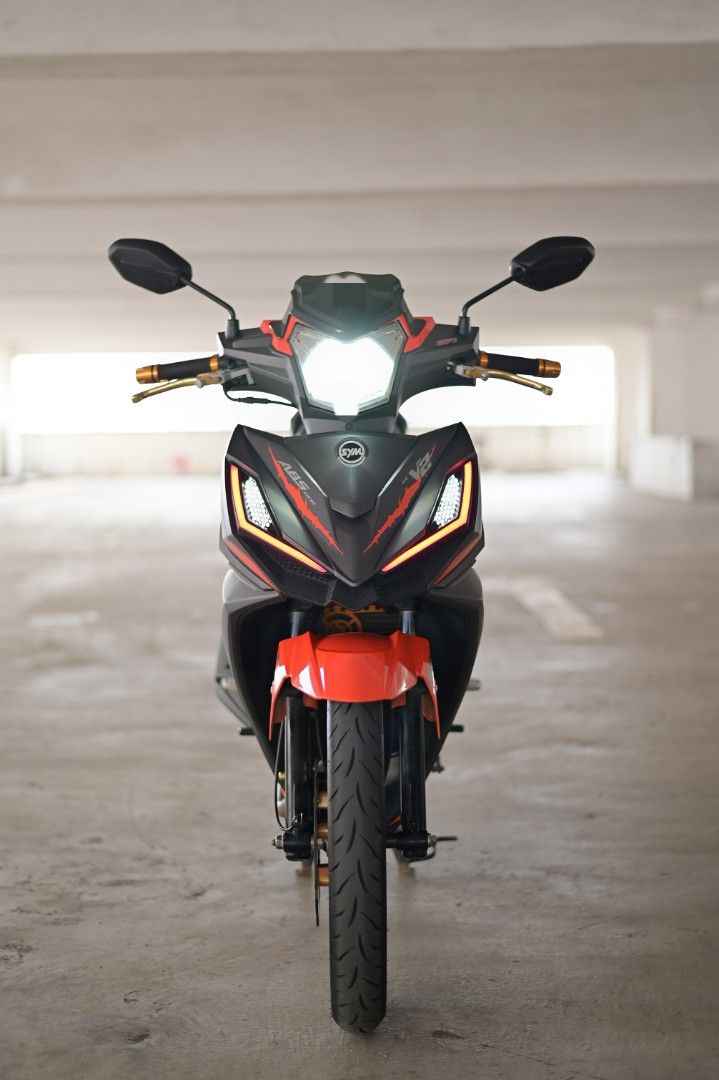 Sym VF3i LE V2 tahun 2022 mileage 17k, Motorbikes on Carousell