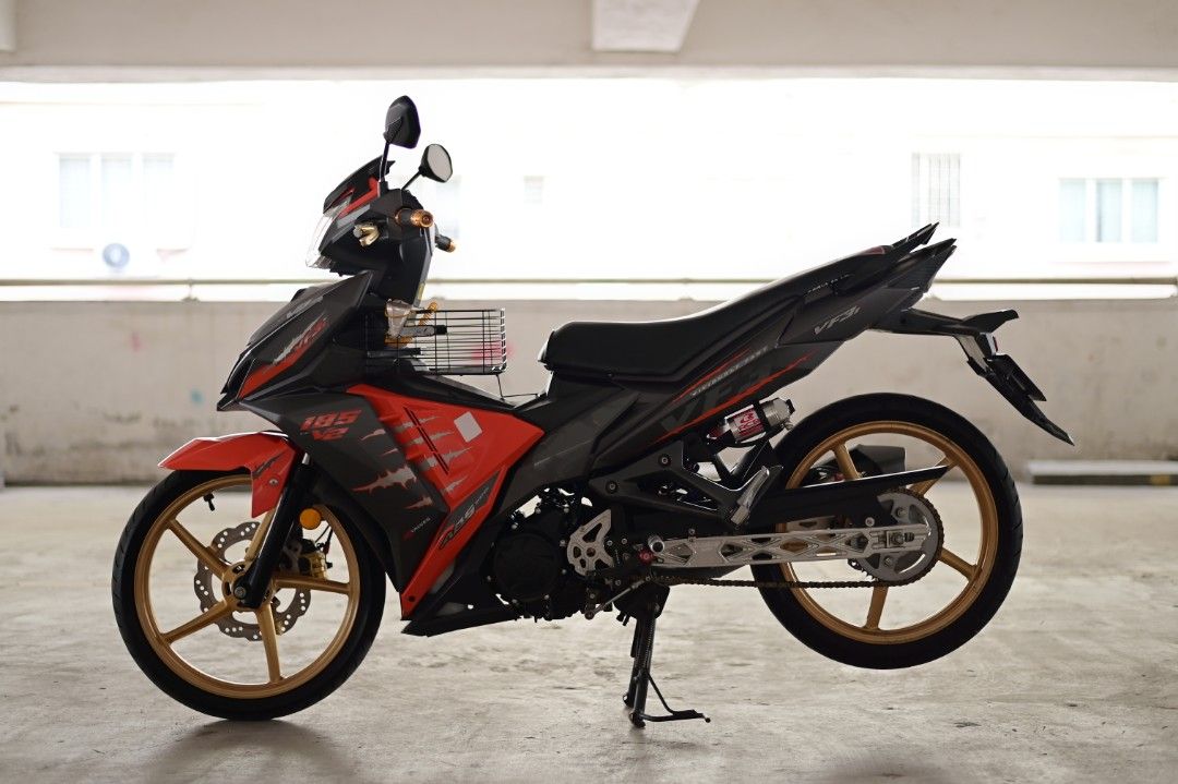 Sym VF3i LE V2 tahun 2022 mileage 17k, Motorbikes on Carousell