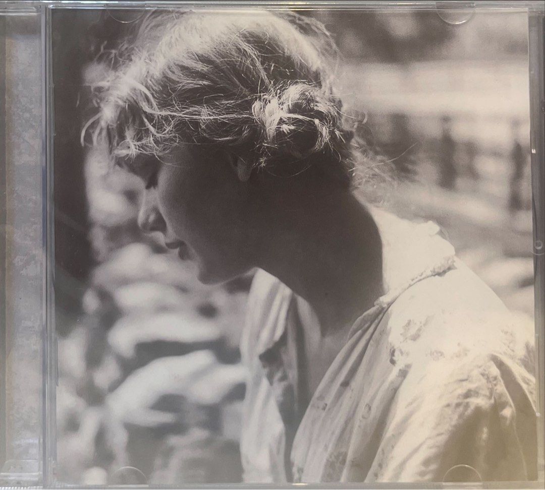 Taylor Swift: Folklore Deluxe EXTRA Bonus Track Edition, Hobbies & Toys ...