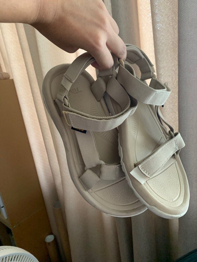 Teva Hurricane XLT2 Sandals (Sesame), Women's Fashion, Footwear, Sandals on Carousell