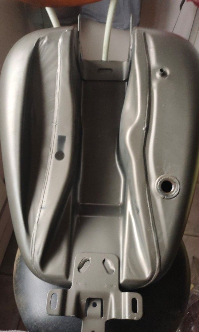 Touring n low rider fuel tank, Motorcycles, Motorcycle Accessories on ...