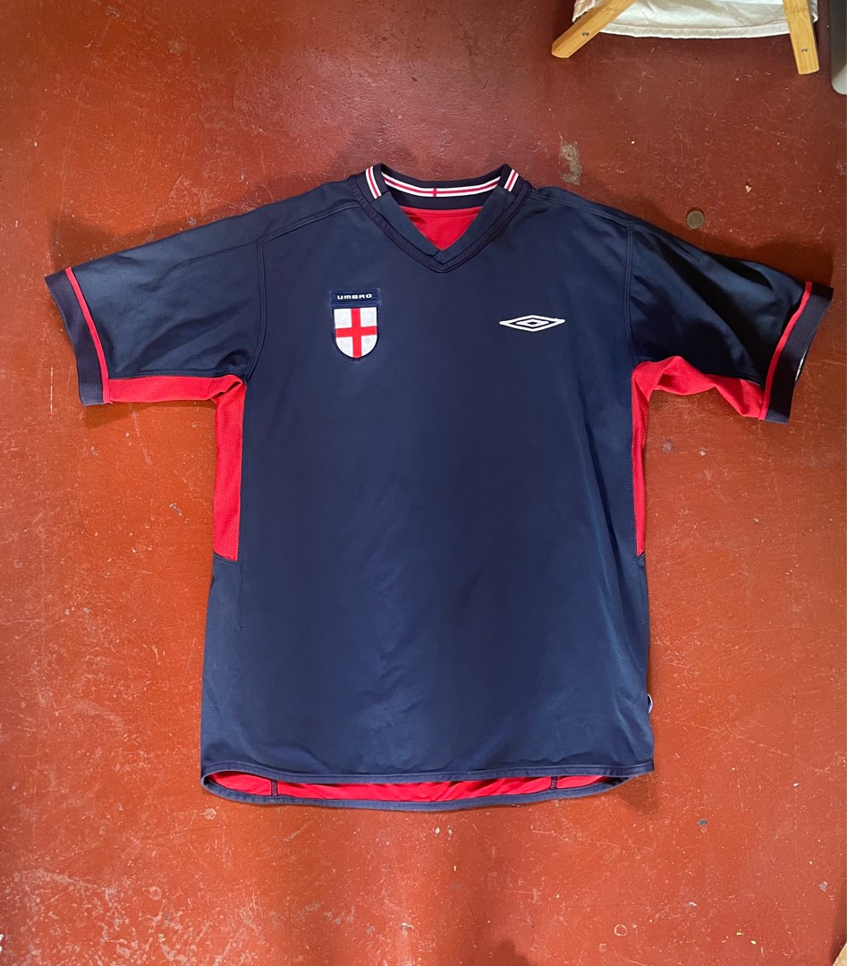 Umbro Reversible Football Jersey pang Blockcore on Carousell
