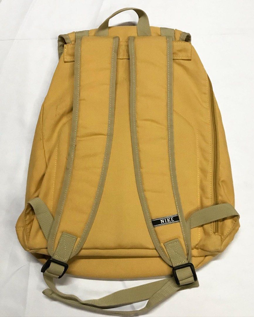 Vintage Nike Backpack on Carousell