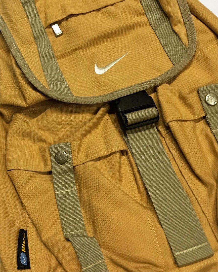 Vintage Nike Backpack on Carousell