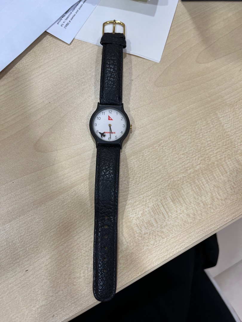 Vintage QANTAS Australian leather watch, Hobbies & Toys, Collectibles ...