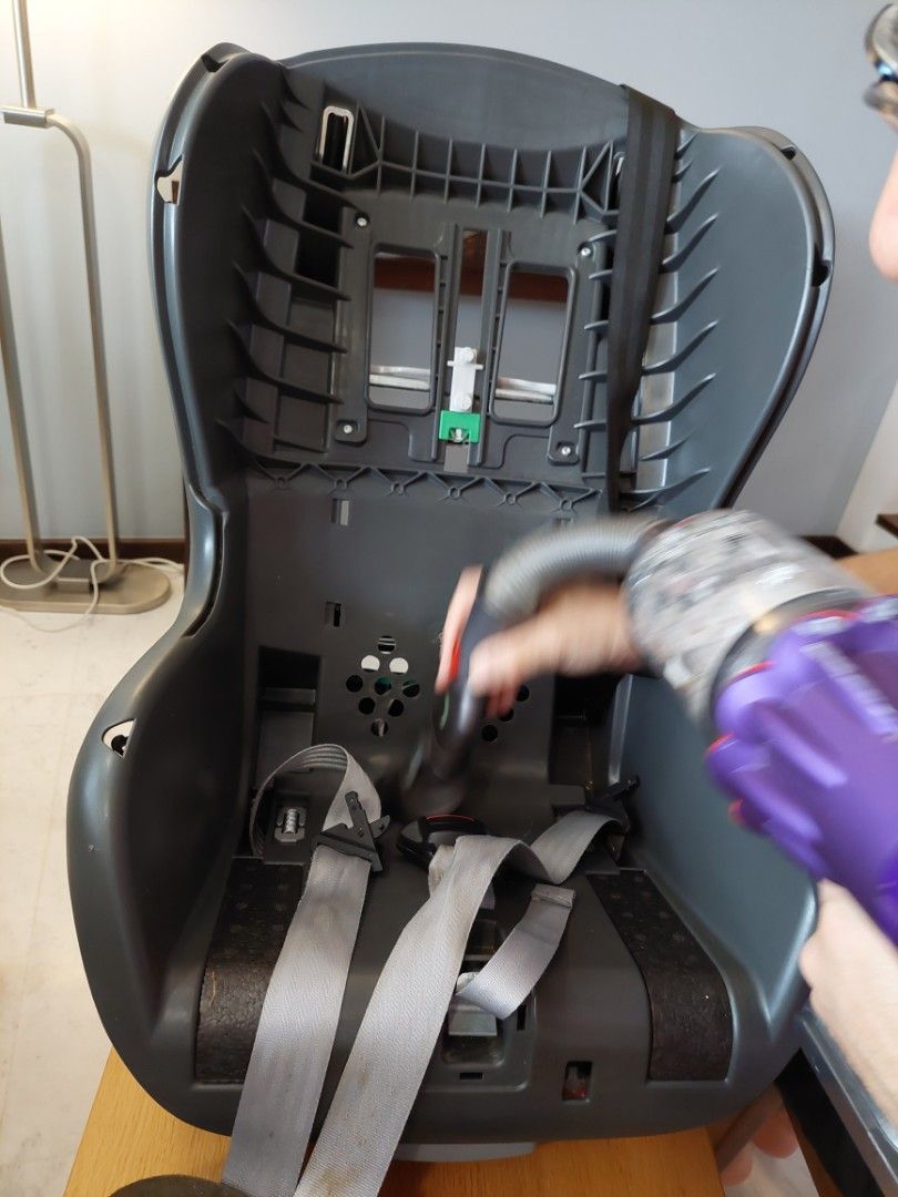 Volkswagen (original) G1 ISOFIX car seat, Babies & Kids, Going Out, Car ...