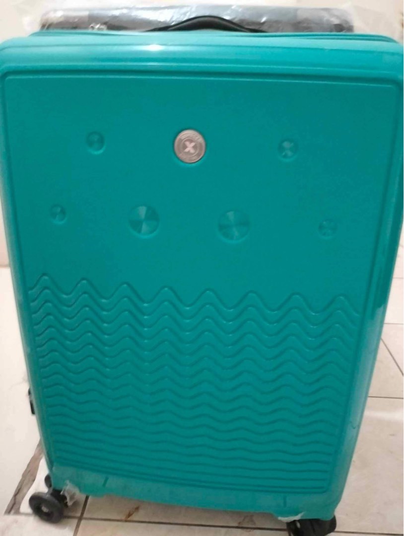 Voyager luggage on Carousell