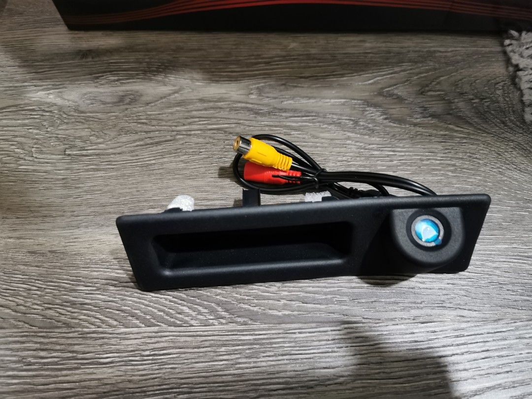 Xtrons reverse camera for BMW 5 Series (2011 - 2012) & (2014 - 2015 ...