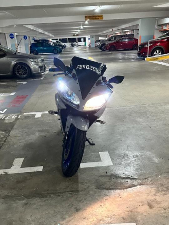 Yamaha R15 V2(Feb 2026) renewable, Motorcycles, Motorcycles for Sale, Class 2B on Carousell