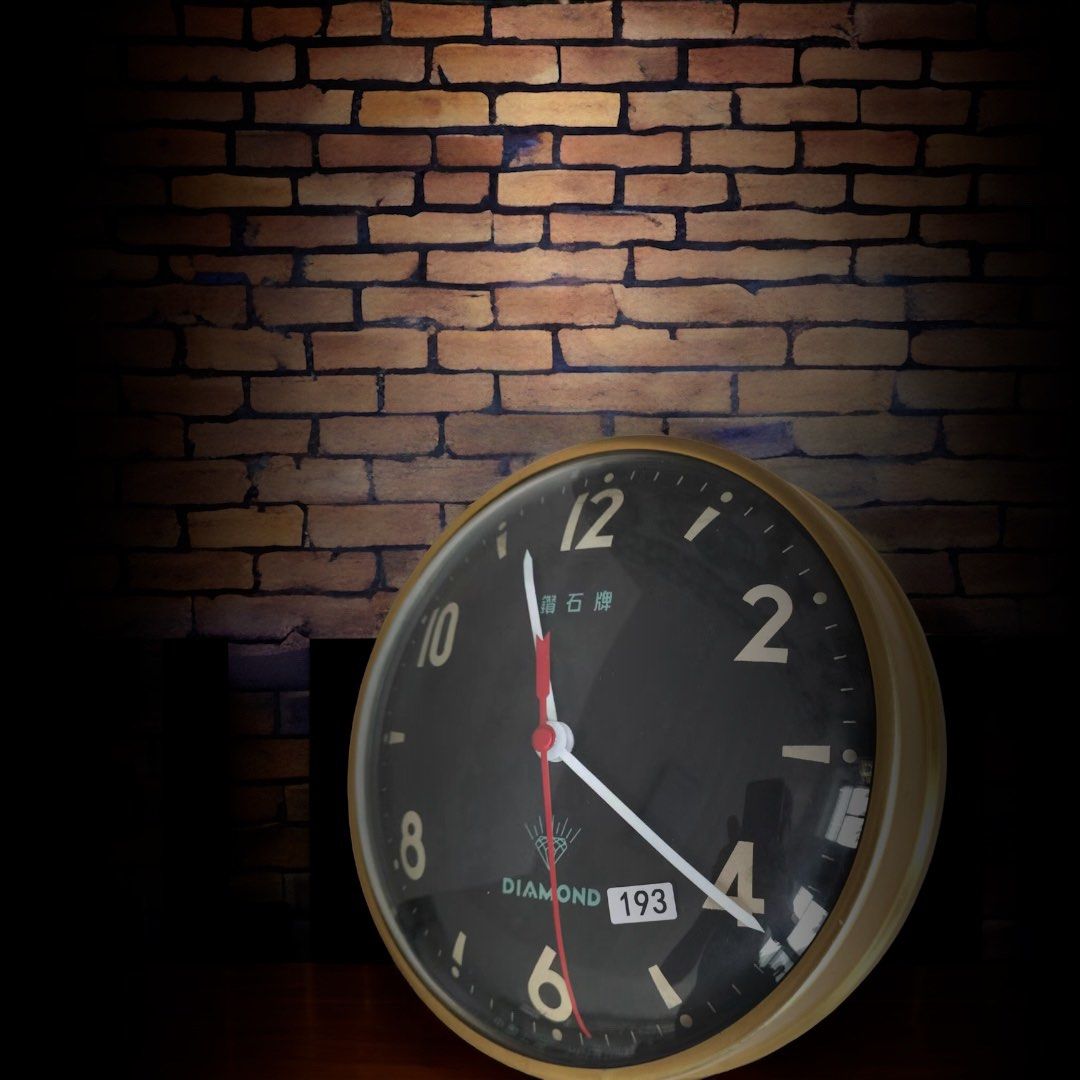 21 cm Black Paper Face Shanghai Diamond Clock, Furniture & Home Living ...