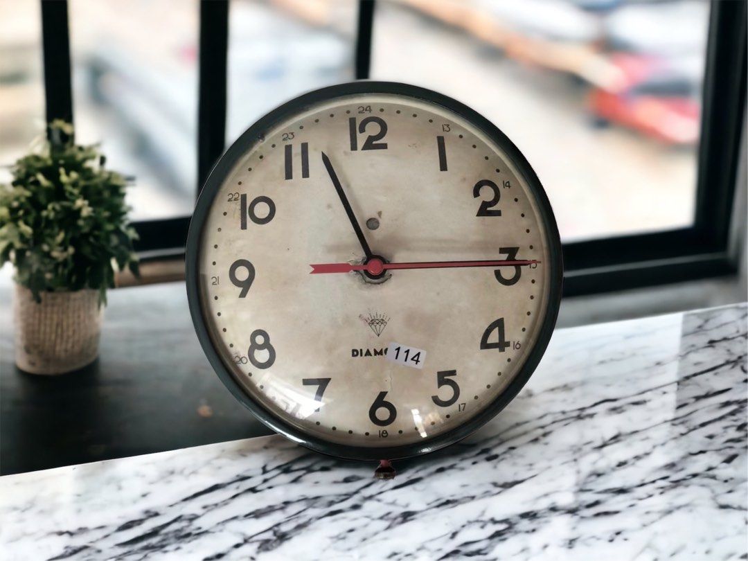 21 cm Paper Face Diamond Clock, Furniture & Home Living, Home Decor ...