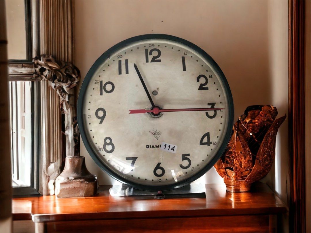 21 cm Paper Face Diamond Clock, Furniture & Home Living, Home Decor ...