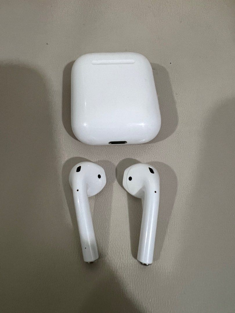 Apple Airpods 1 Gen, Audio, Earphones on Carousell