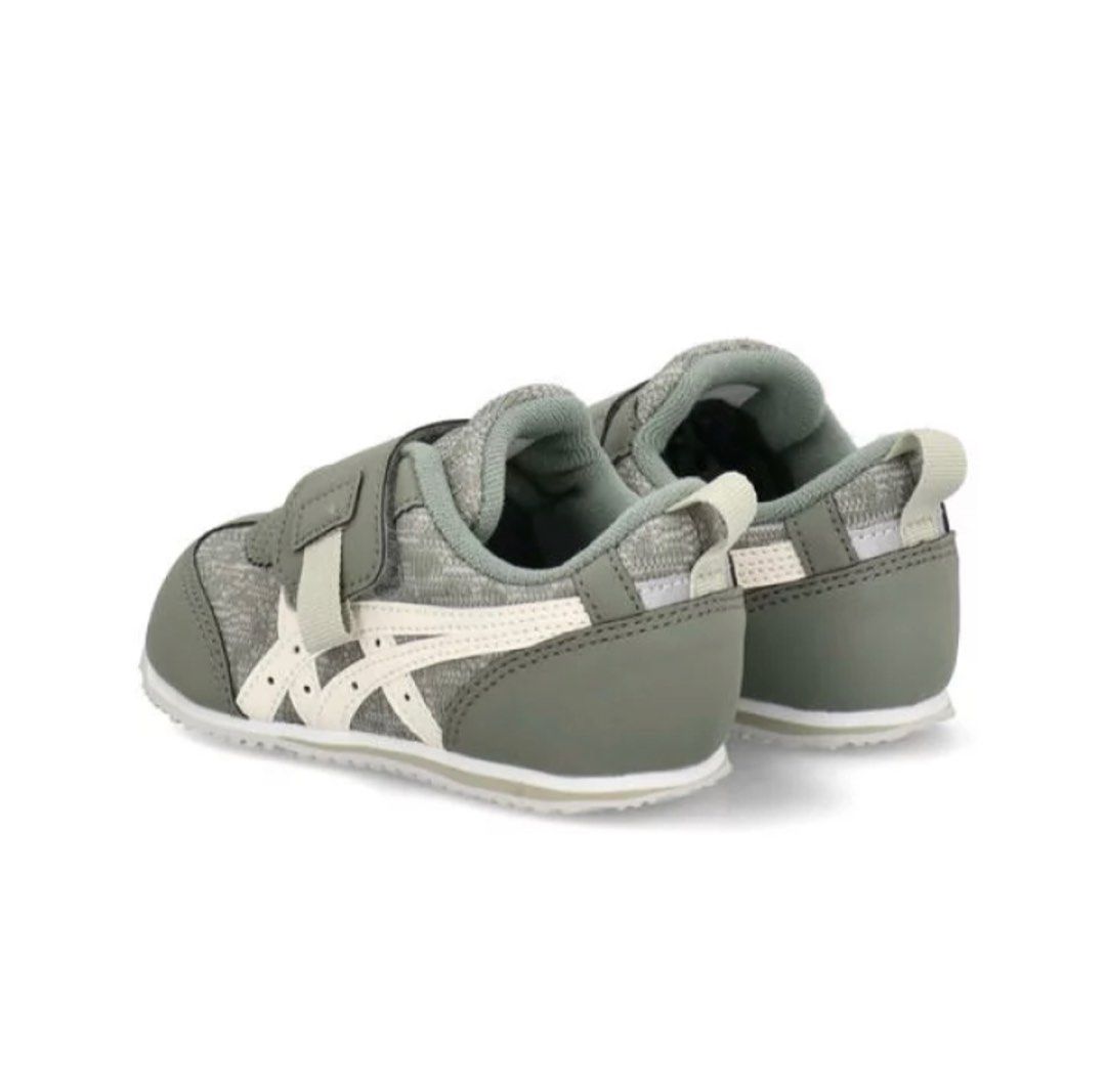 ASICS Kids (K7), Babies & Kids, Babies & Kids Fashion on Carousell