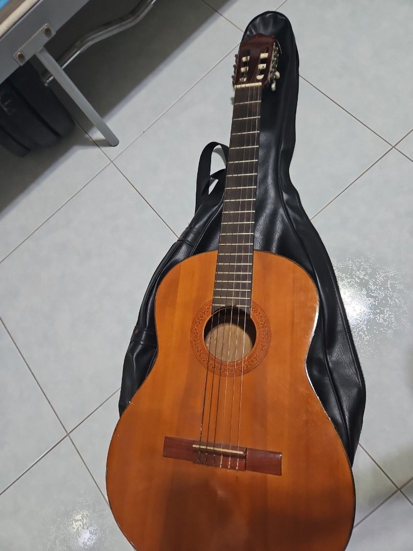 Classical Guitar, Hobbies & Toys, Music & Media, Musical Instruments on ...