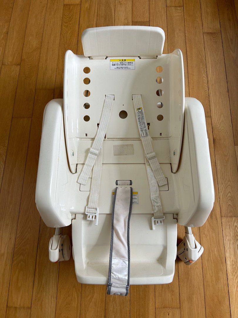 Combi swing high chair, Babies & Kids, Baby Nursery & Kids Furniture ...