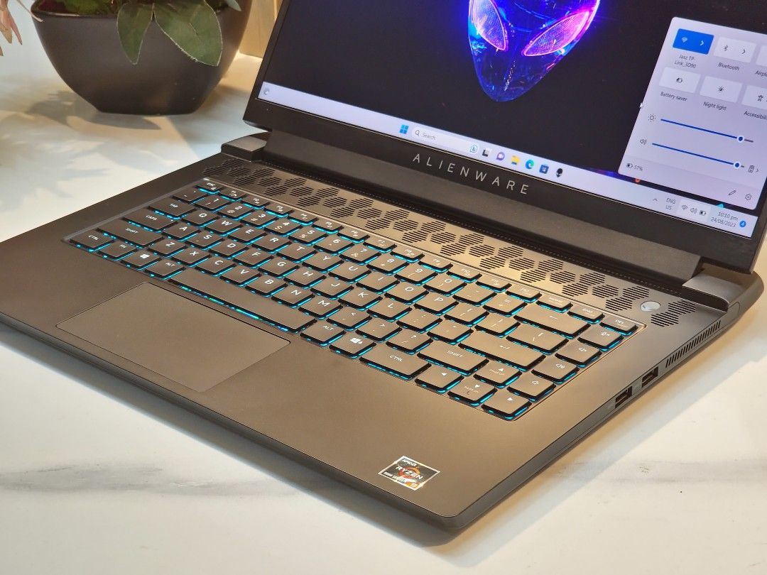 Dell Alienware M15 Ryzen Edition R5 Ryzen 9 5900HX 32GB RAM 1TB M2 SSD ...