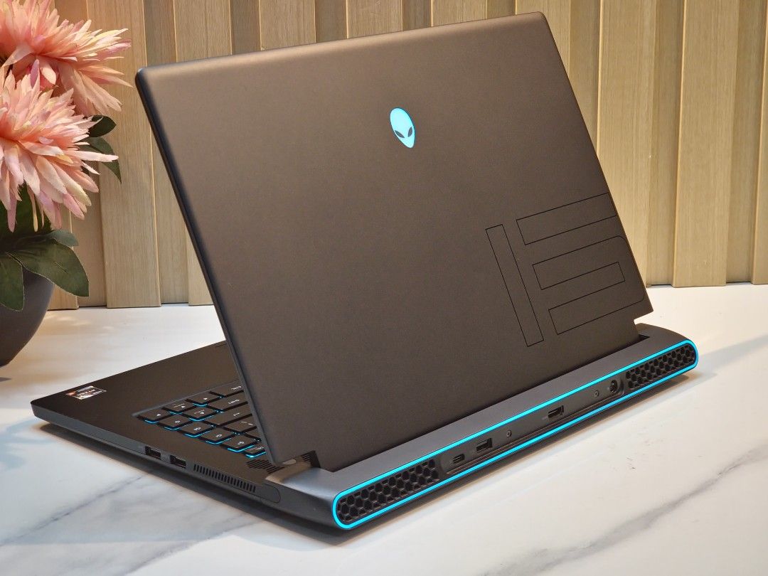 Dell Alienware M15 Ryzen Edition R5 Ryzen 9 5900HX 32GB RAM 1TB M2 SSD ...
