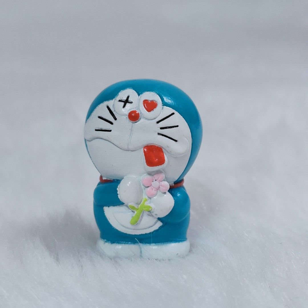 Doraemon with Flower Collectible Figure, Hobbies & Toys, Toys & Games ...