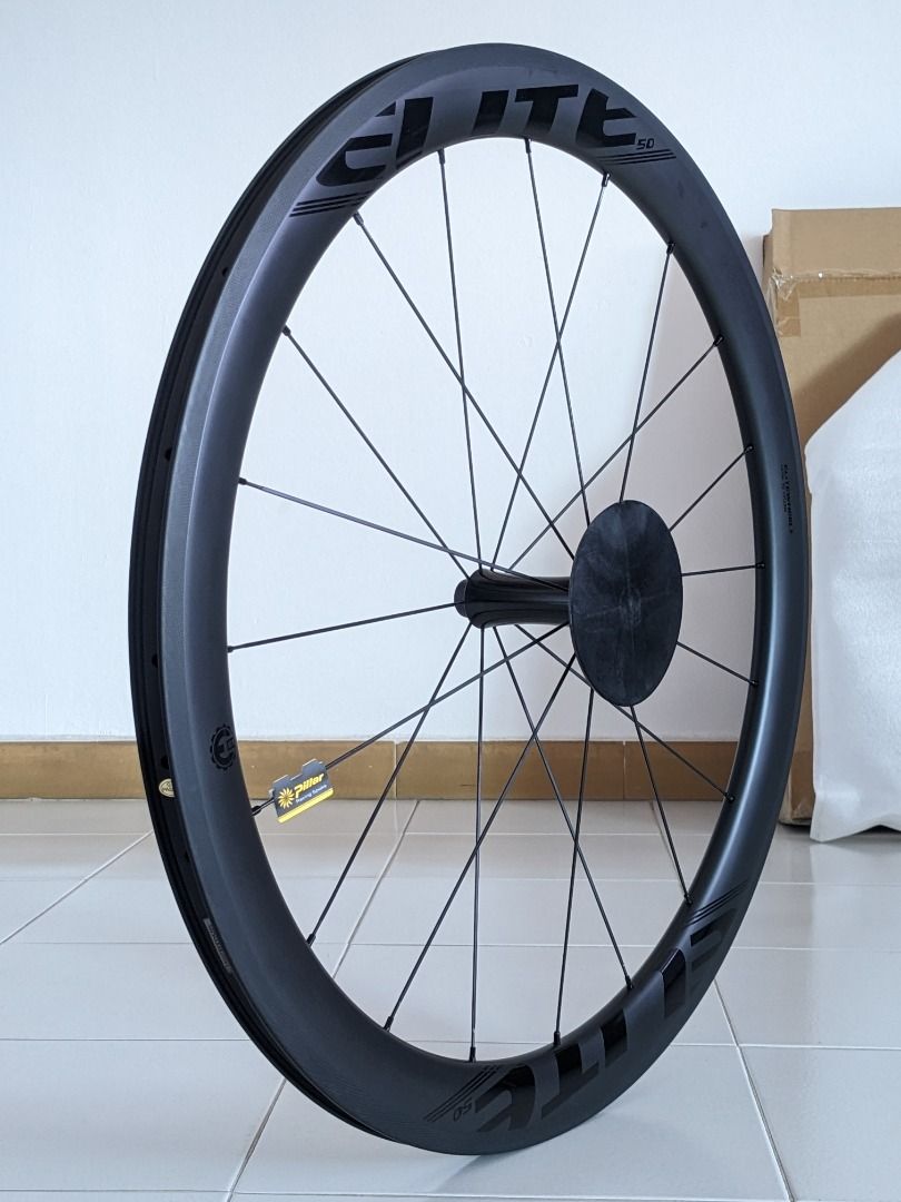 ELITEWHEELS Carbon Deep Rim Tubeless Pillar Spokes 700c, Sports ...