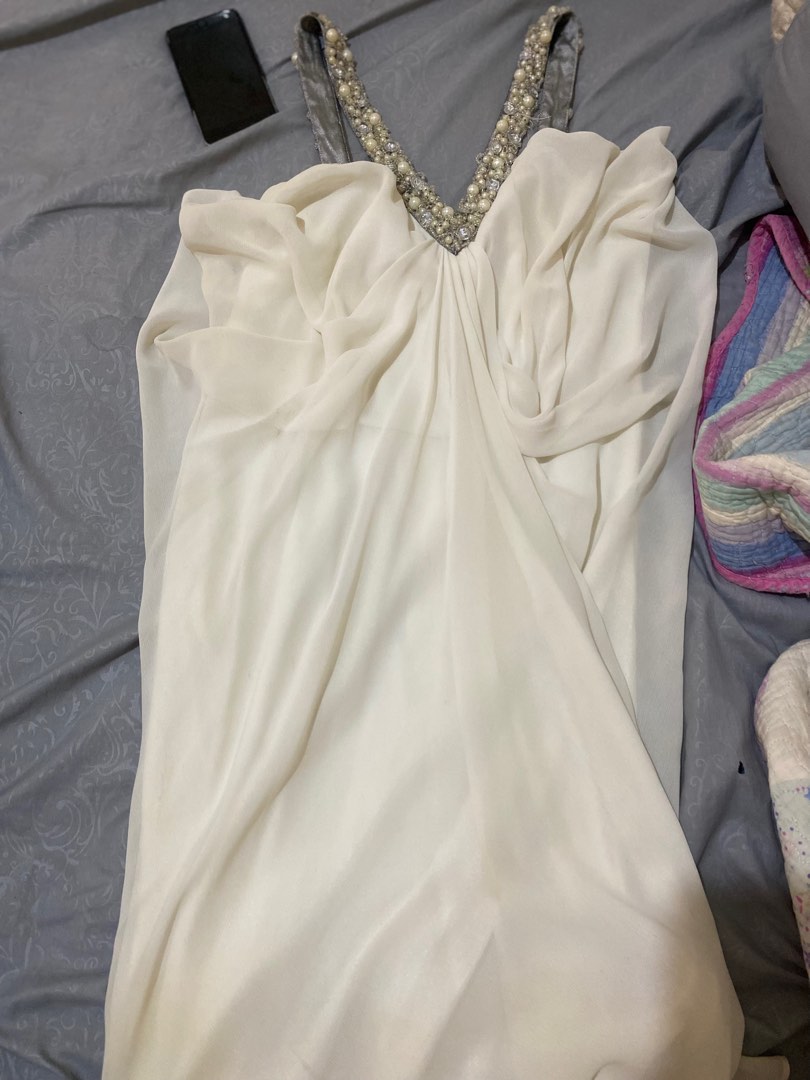 Gaun dress, Fesyen Wanita, Pakaian Wanita, Gaun & Rok di Carousell